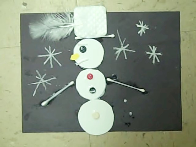 Winter crafts for kids: Make a snow collage
